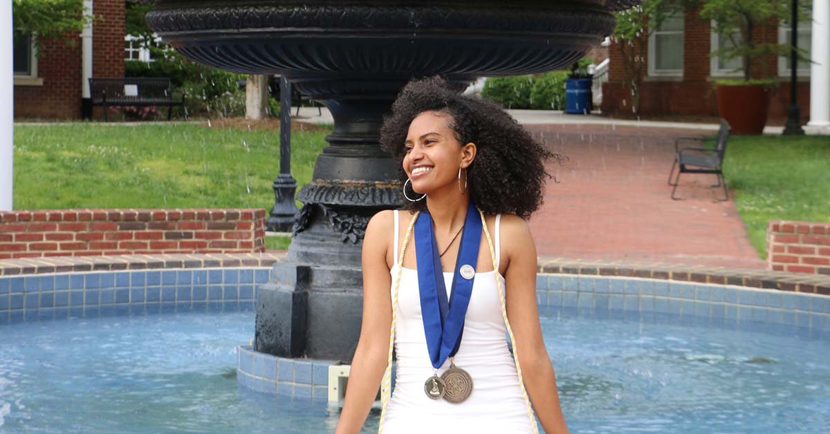 Senior Spotlight: Tinsae Alem ’23 - Longwood University